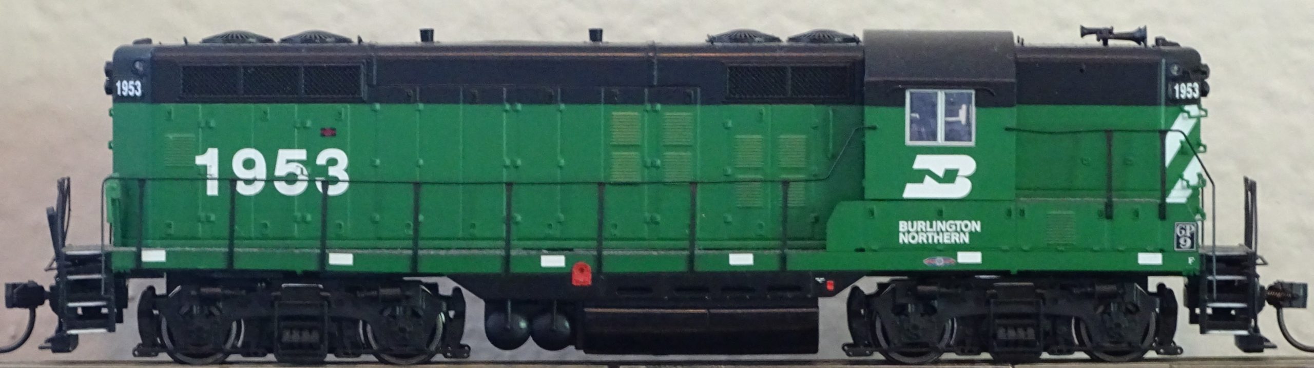 BN_GP9_1953 – TrainTraxx