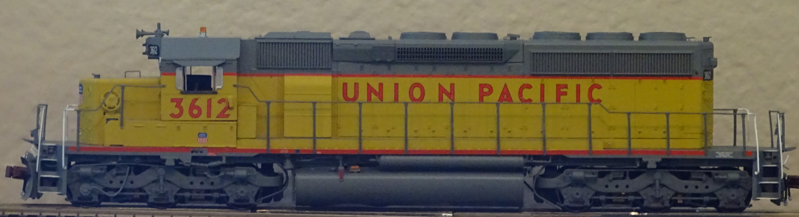 UP_3612_SD40-2 – TrainTraxx