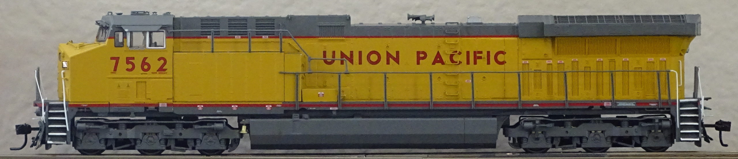 UP_7562_AC6000 – TrainTraxx