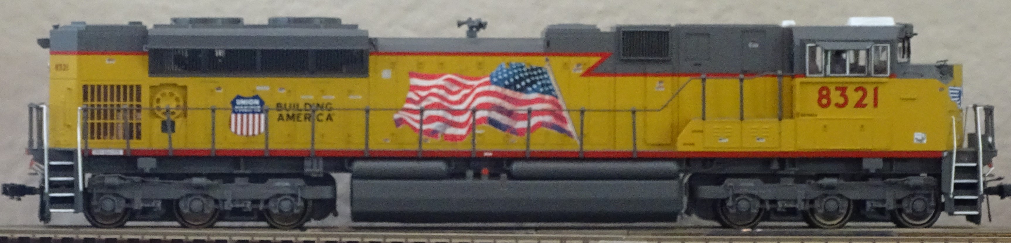 UP_8321_SD70ACE – TrainTraxx